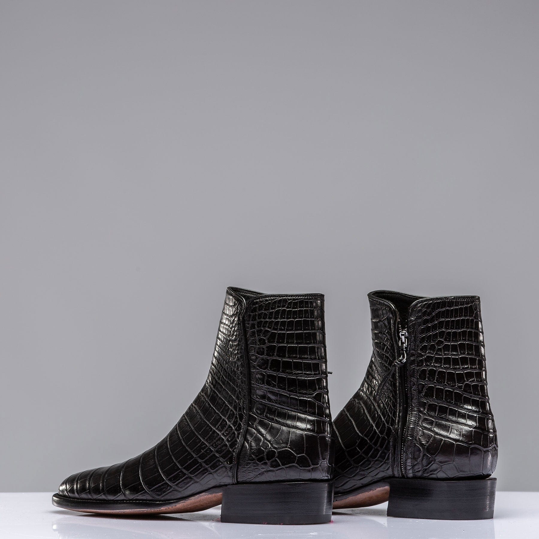 Black Crocodile Chelsea Boots – American Buckle